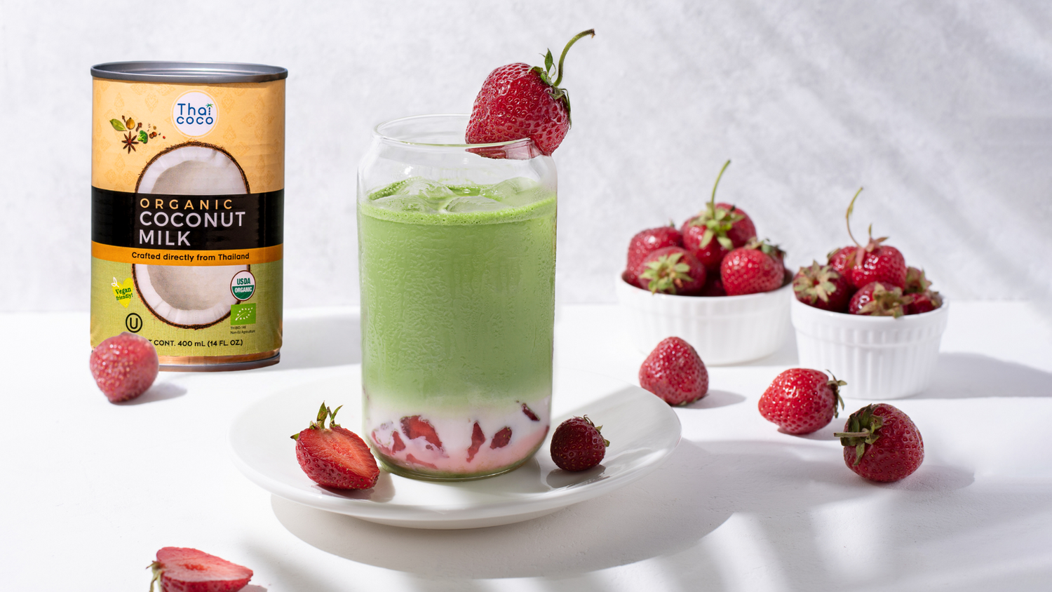 Strawberry Milk Matcha Latte – Thai Coco USA